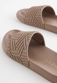 Next PATTERNED SLIDERS - Badesandale - cement/beige - Zalando.ch
