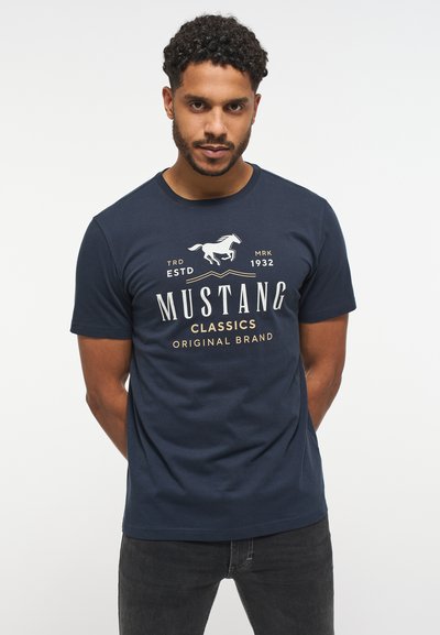 Mustang Triko s potiskem - grau/šedá - Zalando.cz