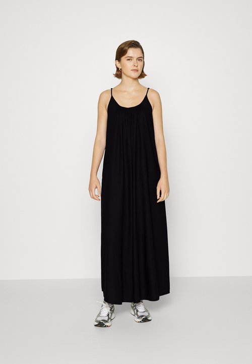 Kjoler på nett | Dame | Kjøp ny kjole online | ZALANDO Norge - Side 19