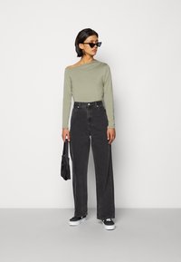 Levi's® HIGH WAISTED STRAIGHT - Jeans Straight Leg - breathe in/black ...