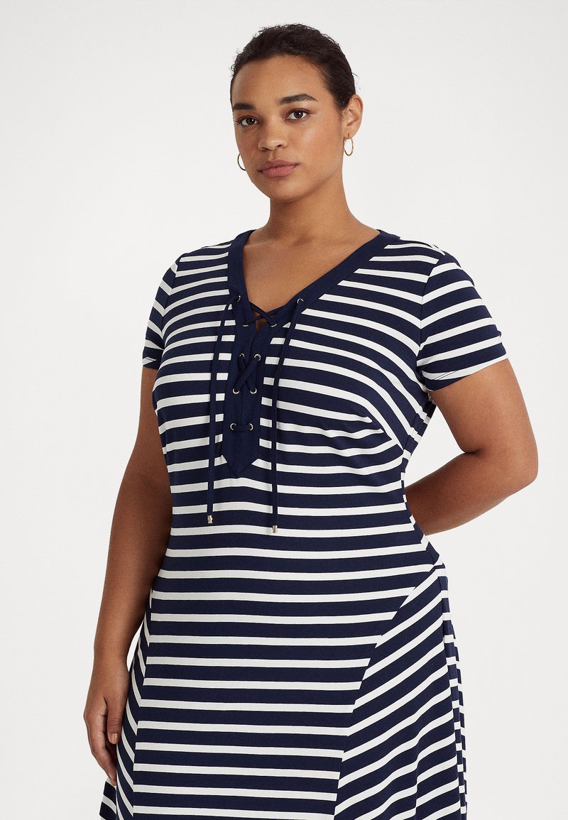 Lauren Ralph Lauren Woman BRAYLEE SHORT SLEEVE DAY DRESS - Jerseykleid - refined navy/white ...
