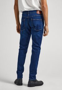 Pepe Jeans STANLEY - Jeans Tapered Fit - denim/darkblue - Zalando.dk