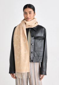 COACH BIAS SIGNATURE MUFFLER - Schal - camel/beige - Zalando.at
