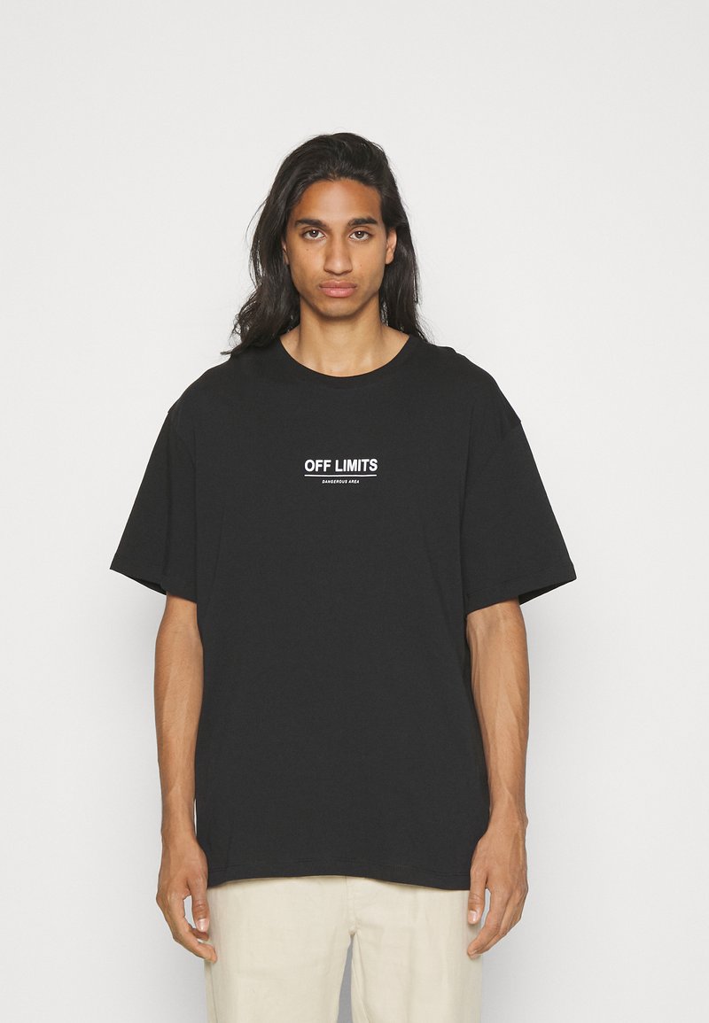 YOURTURN UNISEX - Print T-shirt - black - Zalando.co.uk