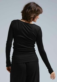 Seamless Basic ALMA - Langarmshirt - black/schwarz - Zalando.at