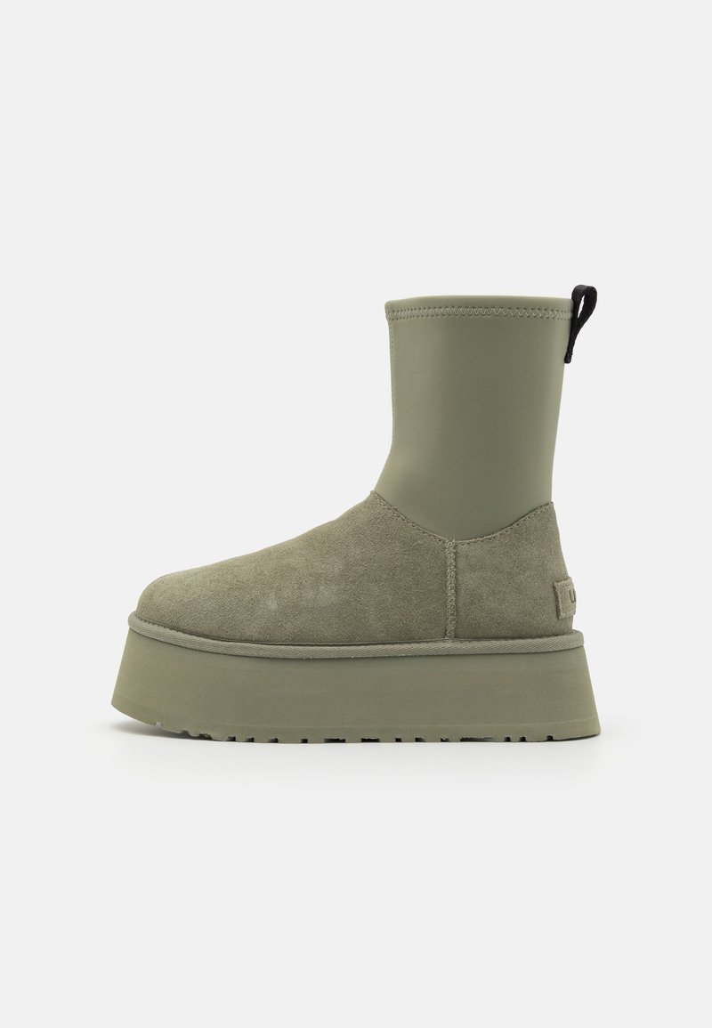 UGG CLASSIC DIPPER - Platform ankle boots - shaded clover/khaki ...