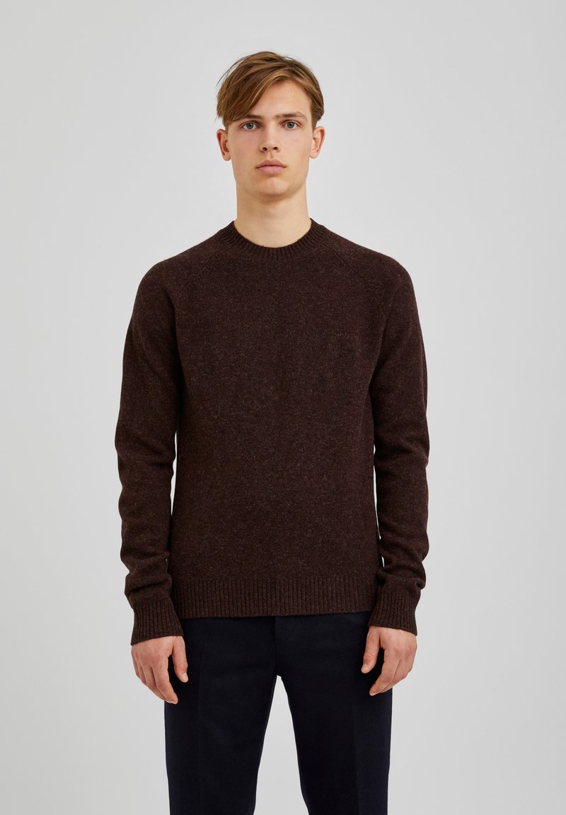 Bertoni Strickpullover - rum brown/bordeaux - Zalando