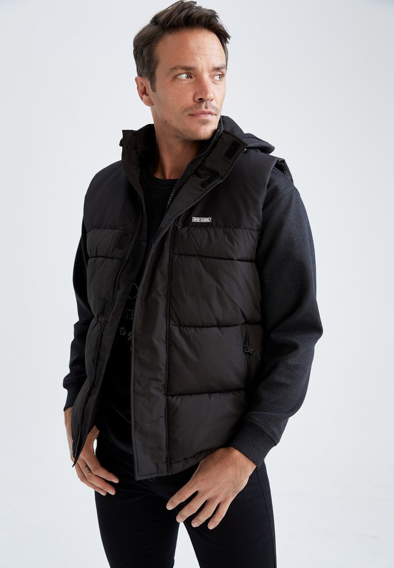 DeFacto REGULAR FIT - Weste - black/schwarz - Zalando.at