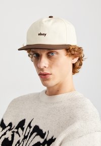 Obey Clothing OBEY CASE 5 PANEL SNAPBACK - Kšiltovka - off-white ...
