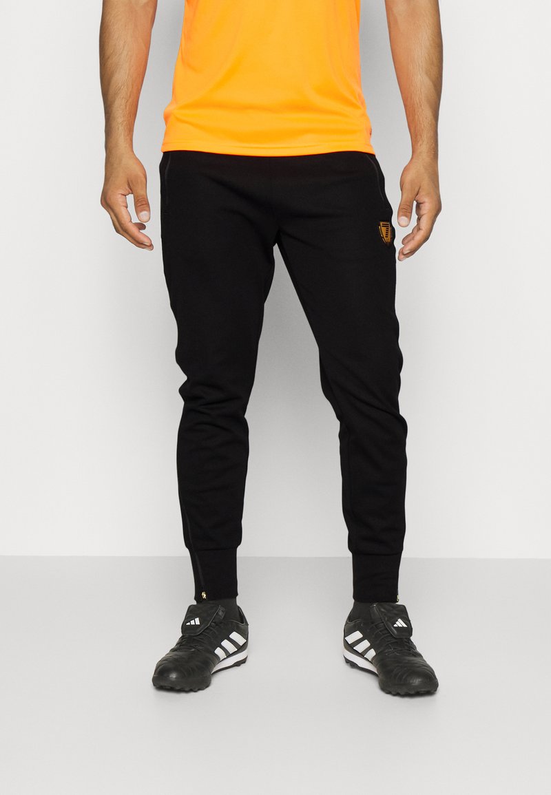 EA7 Emporio Armani TRAIN SOCCER PANTS - Pantalon de survêtement - black/noir - ZALANDO.FR