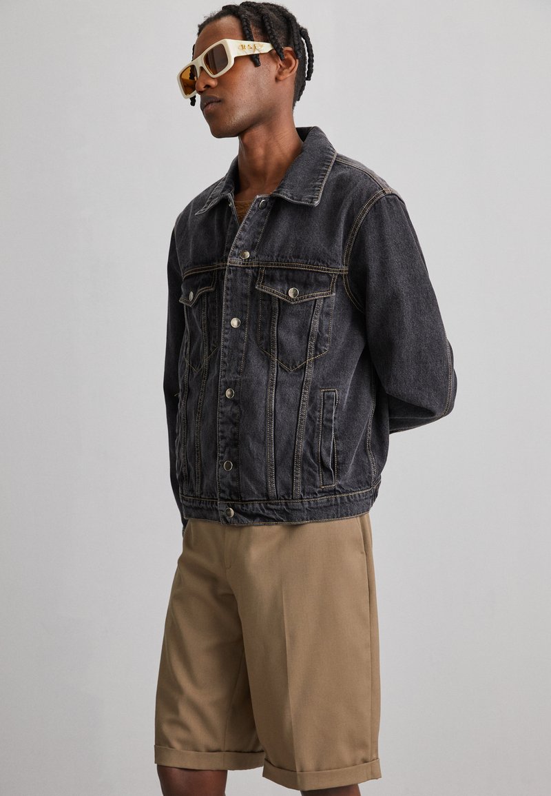DAVID CATALAN TRUCKER - Denim jacket - black - Zalando