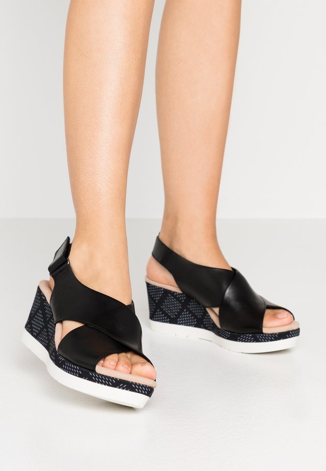 Sandales & Nu-pieds femme Clarks | Tous les articles chez Zalando