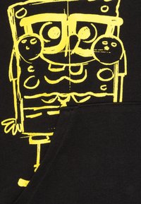 Puma SPONGEBOB GRAPHIC HOODIE UNISEX - Sweat à capuche - black/noir ...