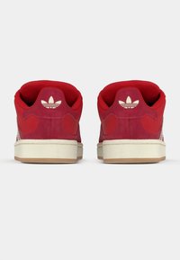 adidas Originals CAMPUS 00S TWIST - Skate shoes - better scarlet/off ...