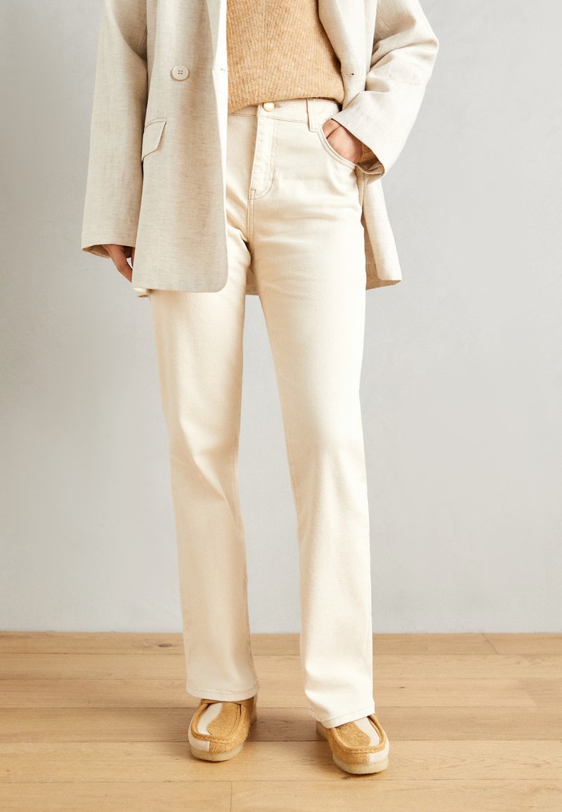 Mos Mosh CLAY - Flared Jeans - nature/white - Zalando.ie