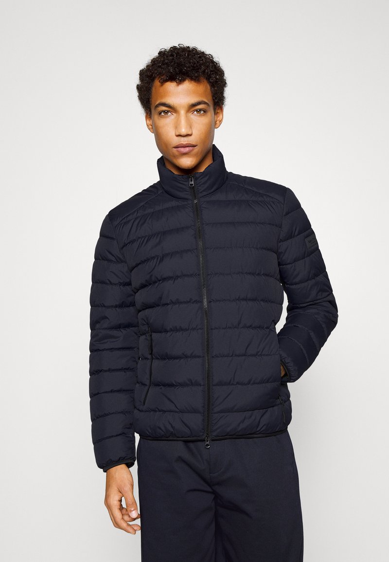 Marc O'Polo JACKET REGULAR FIT REPREVE STAND UP COLLAR 2WAY VISLON ...