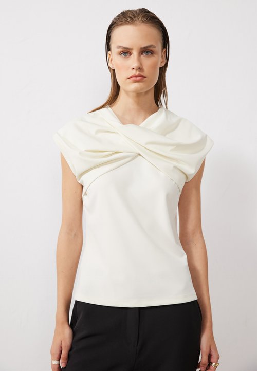 ONLY Carmakoma CARTHYRA - Blouse - cloud dancer/wit - Zalando.be