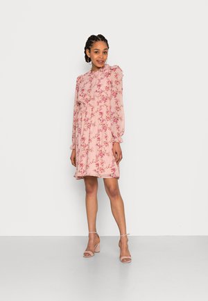 Kjoler på nett | Dame | Kjøp ny kjole online | ZALANDO Norge