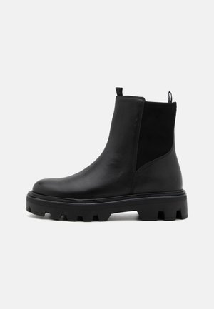 Proenza Schouler STOMP CHELSEA BOOTS - Kotníkové boty na platformě ...