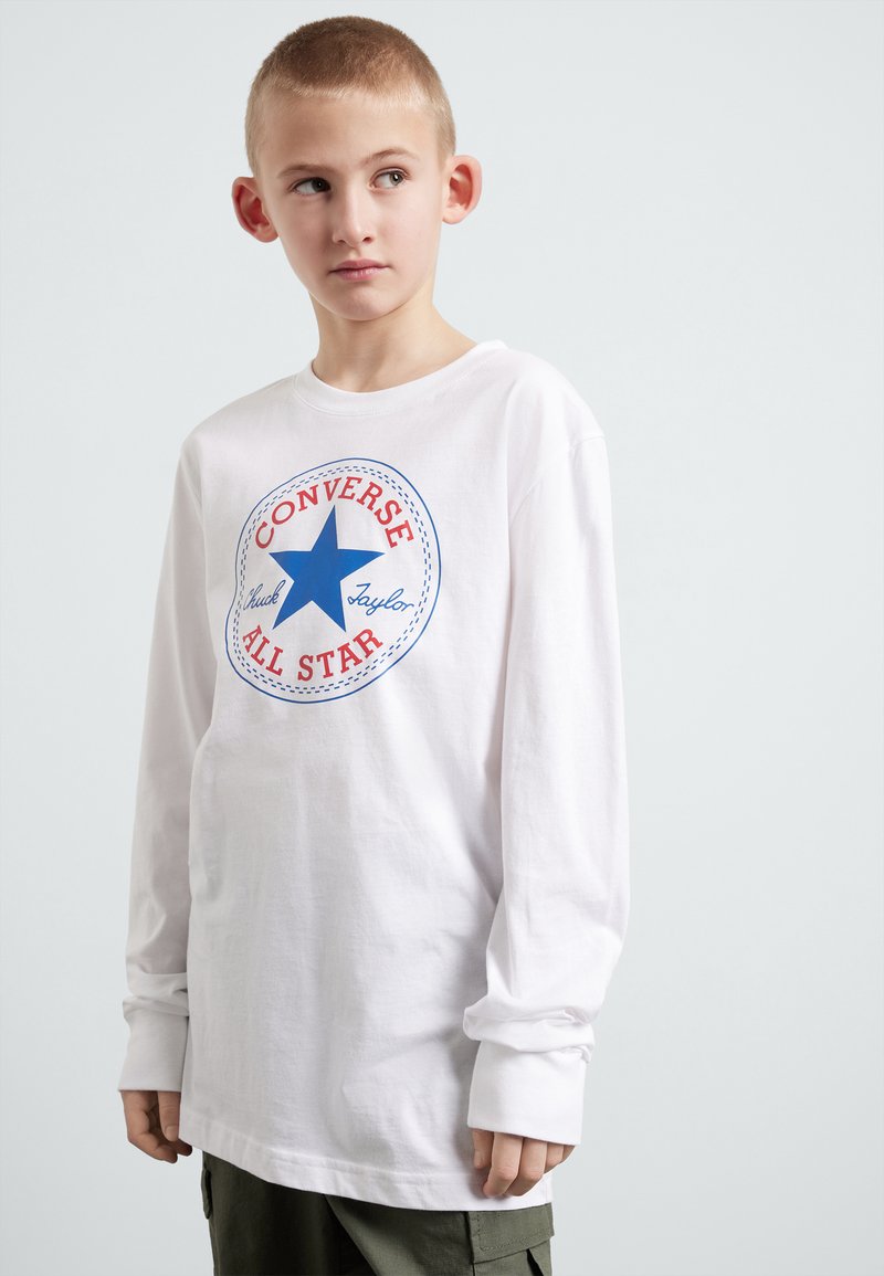 Converse CHUCK PATCH LONG SLEEVE TEE UNISEX - Long sleeved top - white ...