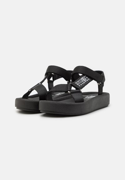 MM6 Maison Margiela UNISEX - Riemensandalette - black/white/schwarz ...