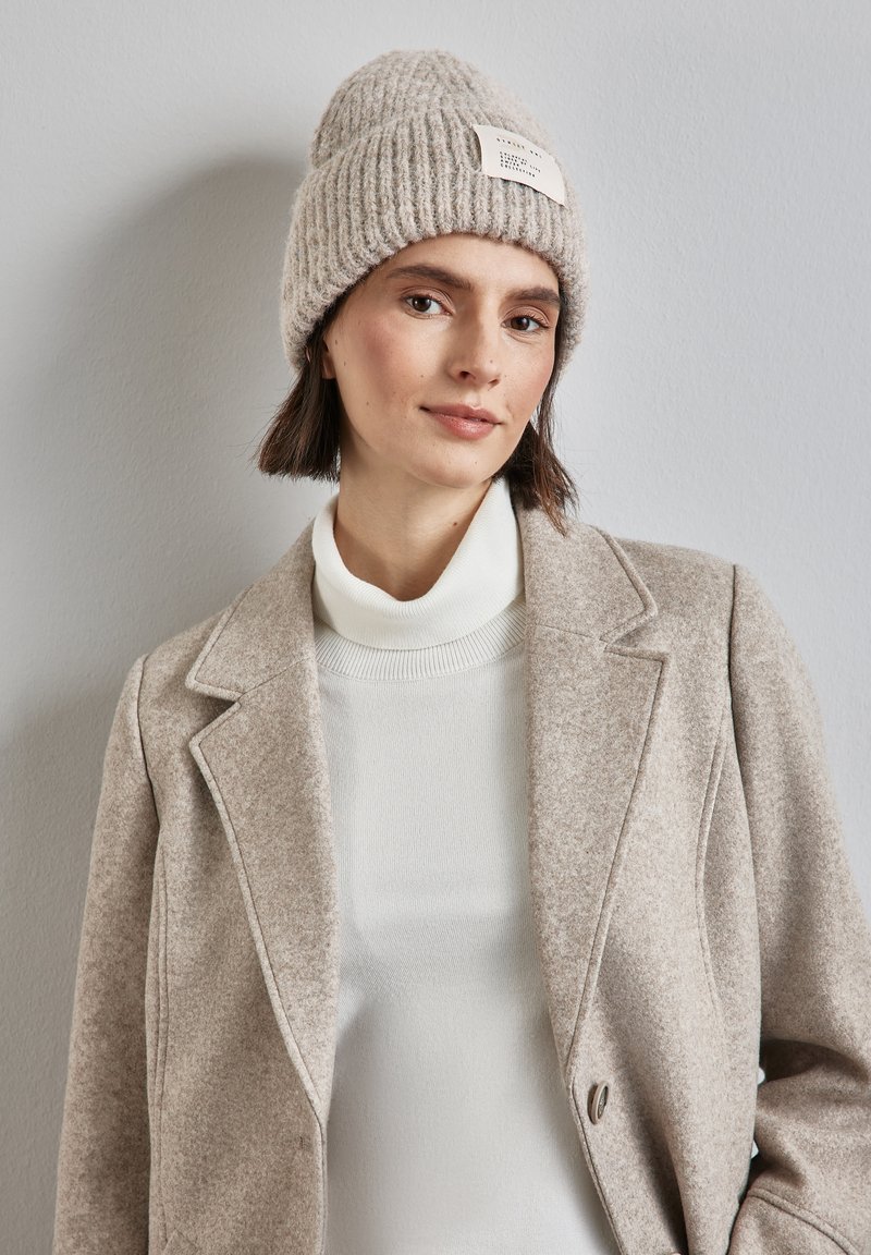 Street One MIT BADGE - Beanie - beige/mottled beige - Zalando