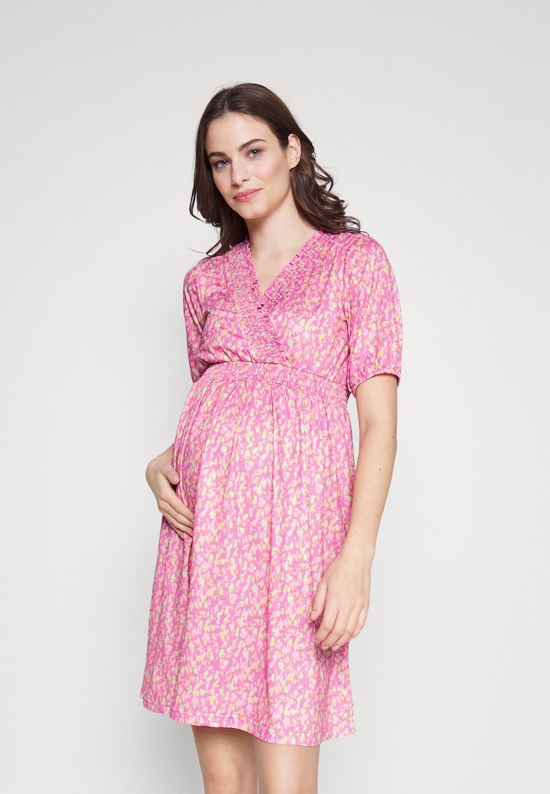 MAMALICIOUS MLAMAYA TESS SHORT DRESS - Vestito di maglina - super pink ...