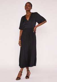 Maison 123 BILLIE - Day dress - noir/black - Zalando