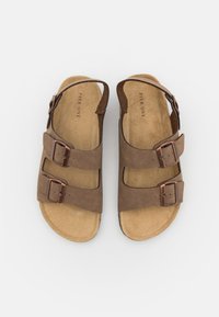 Pier One UNISEX - Sandals - 701 - light brown/light brown - Zalando.co.uk
