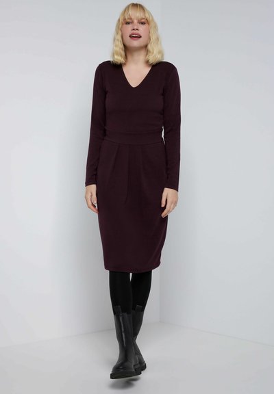 Rode Gebreide jurken online kopen | Gratis verzending voor de meeste ...