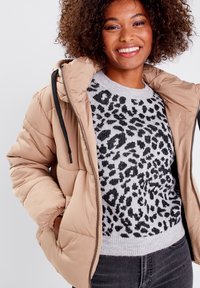 Cache Cache GERADE GESCHNITTENE MIT KAPU - Winterjacke - camel/beige ...