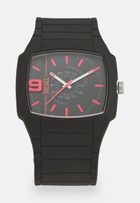 Diesel DIESEL CLIFFHANGER 2.0 WATCH QUARTZ/3 HAND - 45MM SET - Klocka ...