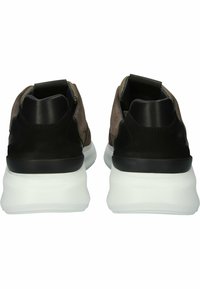 Blackstone MADISON - Zapatillas - salvia/marrón - Zalando.es