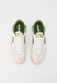 Diadora CROSS UNISEX - Sneakers laag - white/banana palm/wit - Zalando.nl
