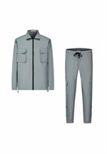 FRILIVIN ENSEMBLE UTILLITY SET - Pantalon cargo - vert - ZALANDO.FR