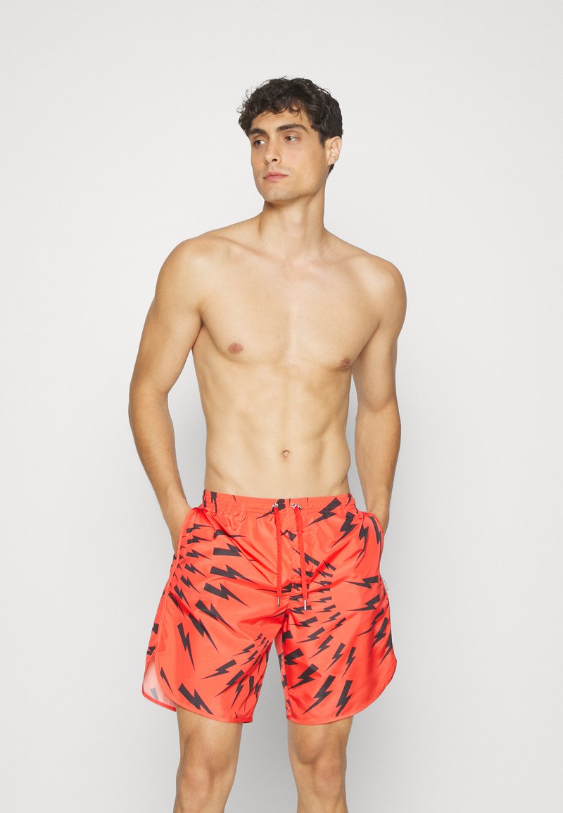 Neil Barrett LONG CRAZY BOLTS - Badeshorts - red/rot - Zalando.de