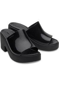 Crocs BROOKLYN SLIDE HIGH SHINE - Muiltjes met hak - black/zwart ...