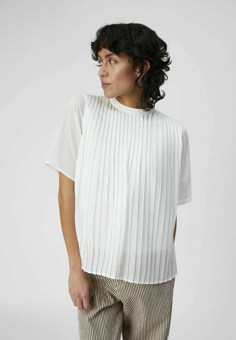 Object OBJMILA 2/4 PLISSE DIV - Blouse - cloud dancer/crème - Zalando.nl