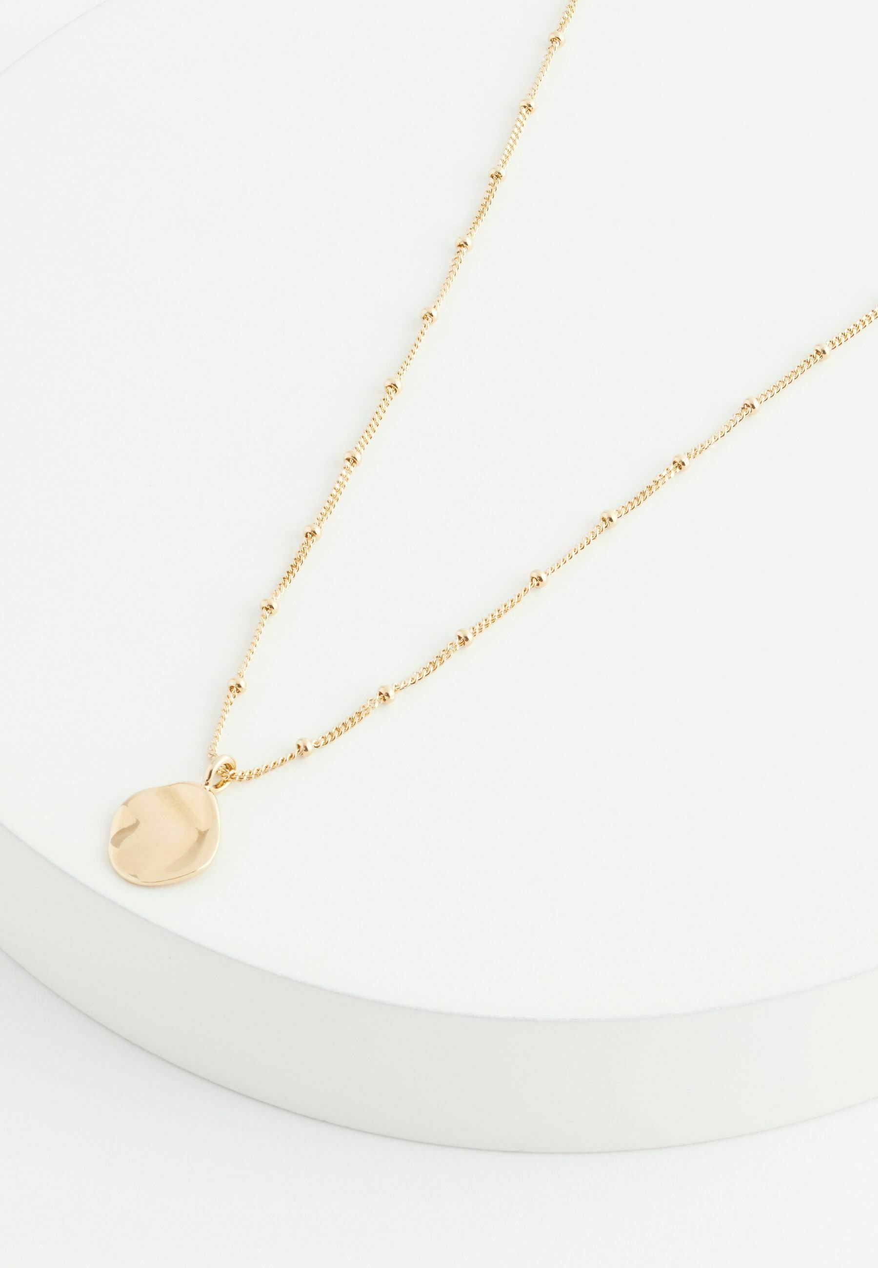 Next necklace store