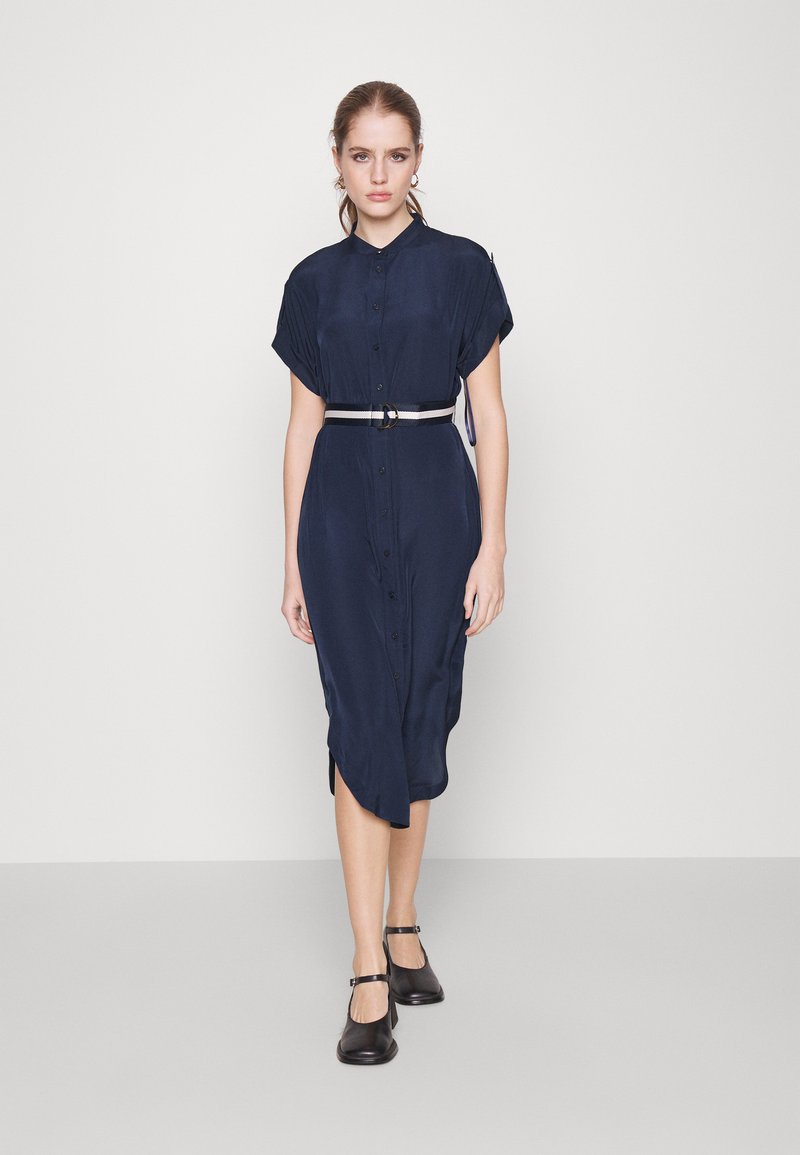 Lauren Ralph Lauren Petite TYCENDA SHORT SLEEVE DAY DRESS - Skjortklänning - refined navy ...