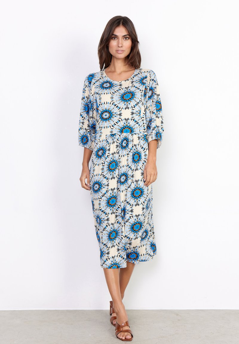 Soyaconcept SC-MARICA AOP 250 - Day dress - bright blue combi/blue ...