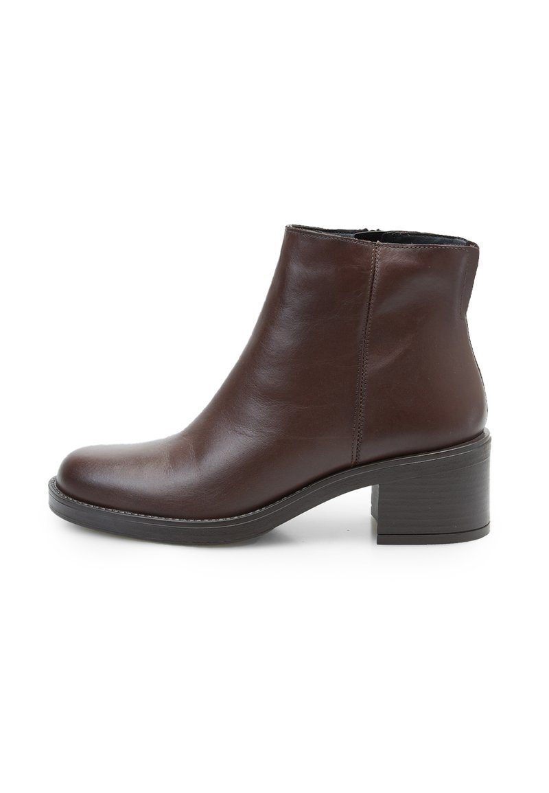 Bata Nilkkurit - marrone/ruskea - Zalando.fi