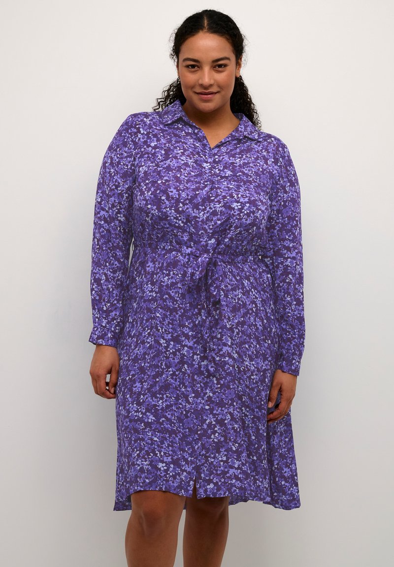 Kaffe Curve KCFINA OLINE - Skjortekjole - purple flower print/lilla ...