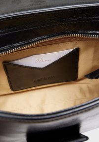 nat & nin FREJA - Sac bandoulière - black/noir - ZALANDO.FR