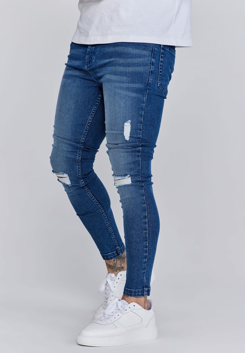 SIKSILK DISTRESSED SKINNY FIT - Jeans Slim Fit - washed mid blue/blau ...