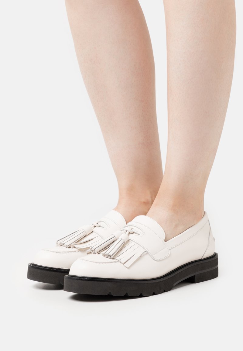 Stuart Weitzman MILA LIFT - Mocasines - cream/crema - Zalando.es