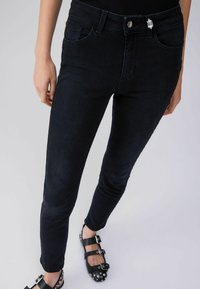 LIU JO HIGH-RISE - Jeans Tapered Fit - black/zwart - Zalando.be