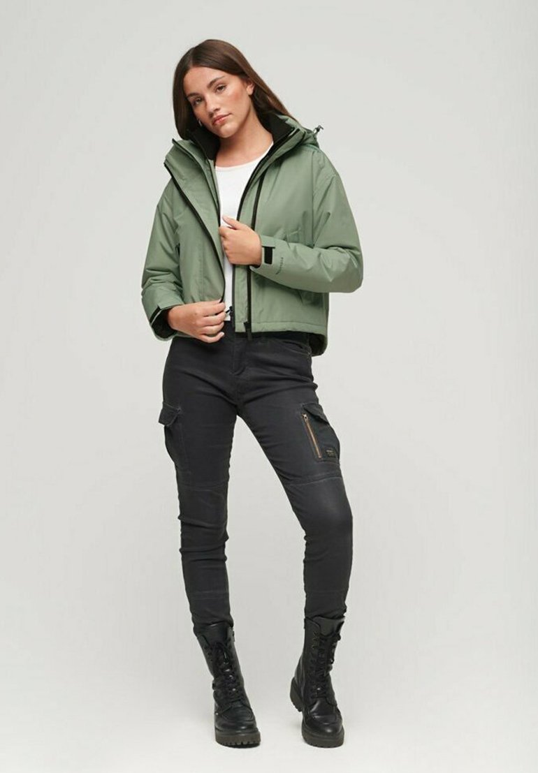 Superdry CODE SD-WINDCHEATER - Outdoorjacke - light jade green/grün - Zalando.ch