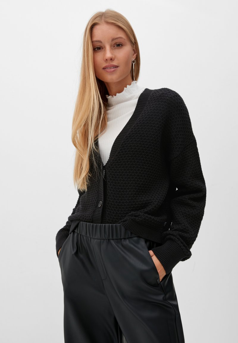QS by s.Oliver MIT FEINEM MUSTER - Strickjacke - schwarz - Zalando.at