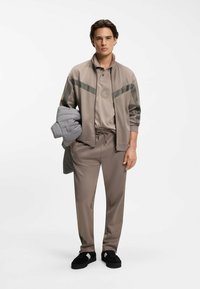 HUGO DARTI - Zip-up sweatshirt - light brown seven/light brown ...